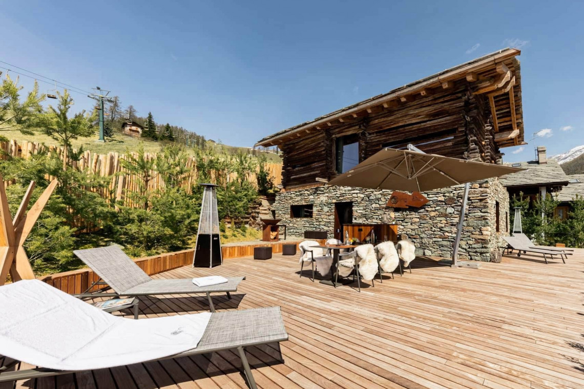 Luxury Chalets in the Italian Alps and Dolomites | The Lake Garda Villa ...