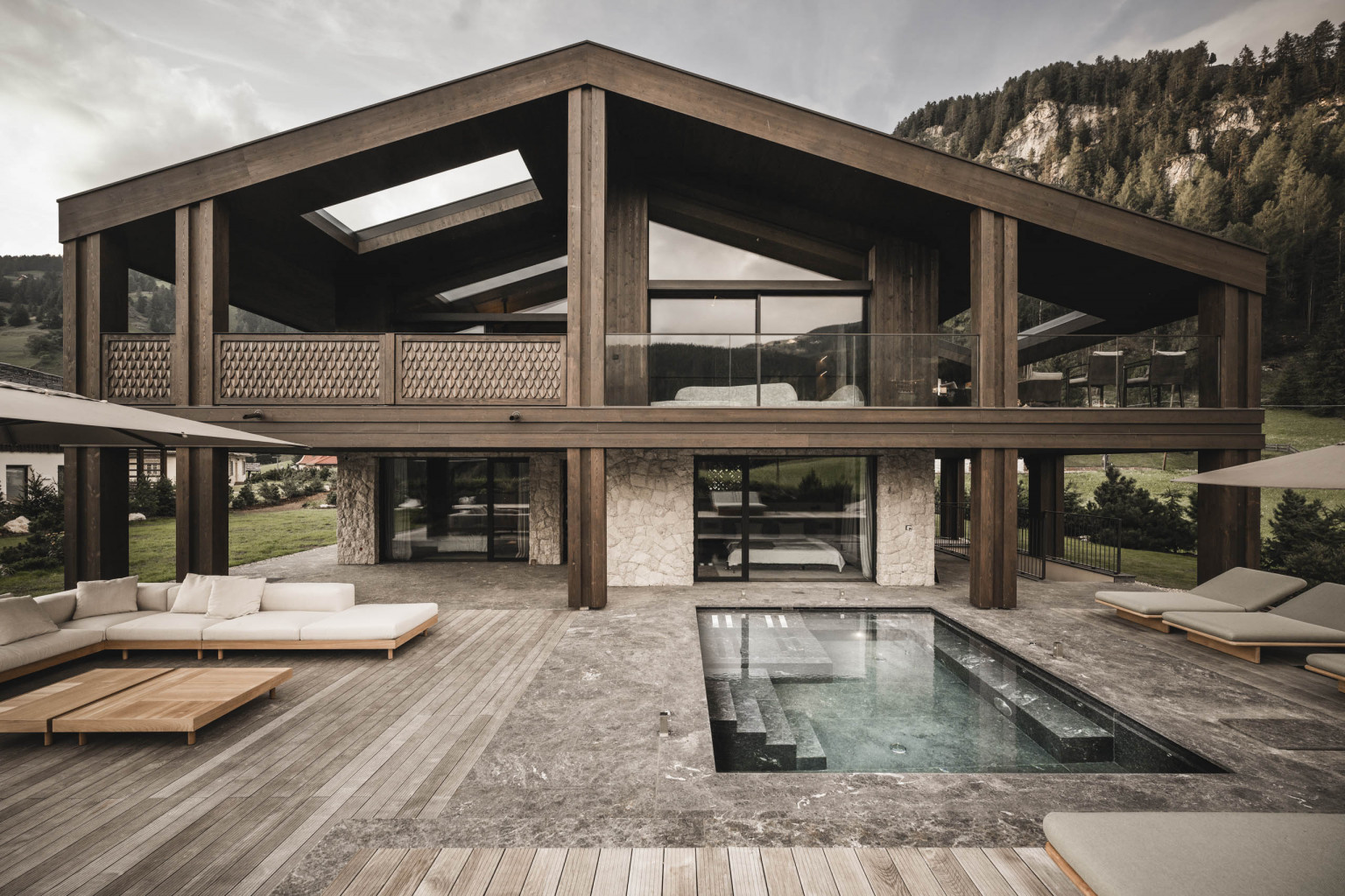 Luxury Chalets in the Italian Alps and Dolomites | The Lake Garda Villa ...